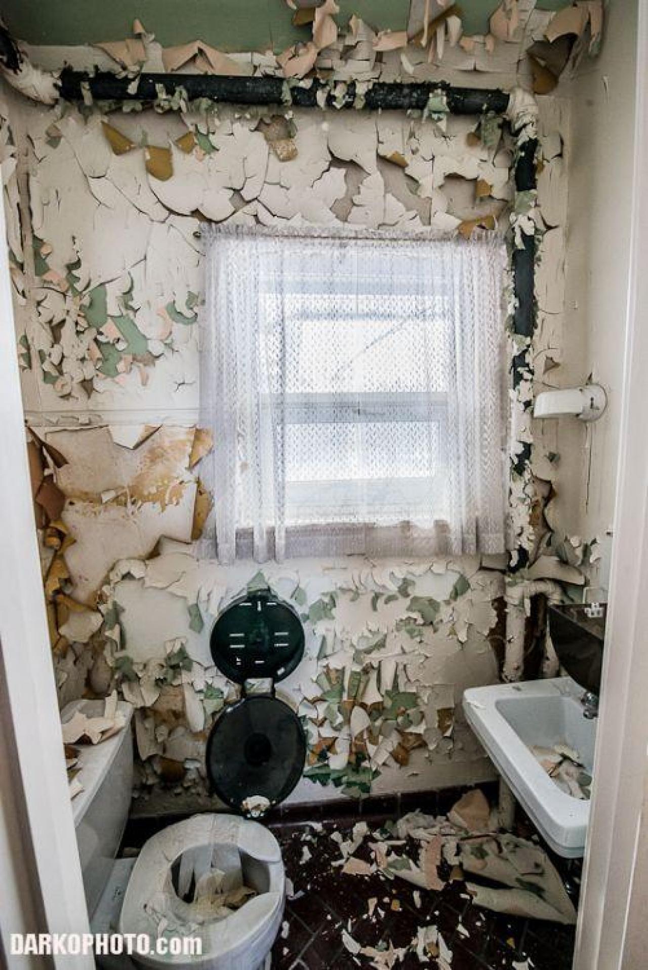 Hamilton-Tb-Sanitorium30.Jpg - Board Of Boards - Ominous