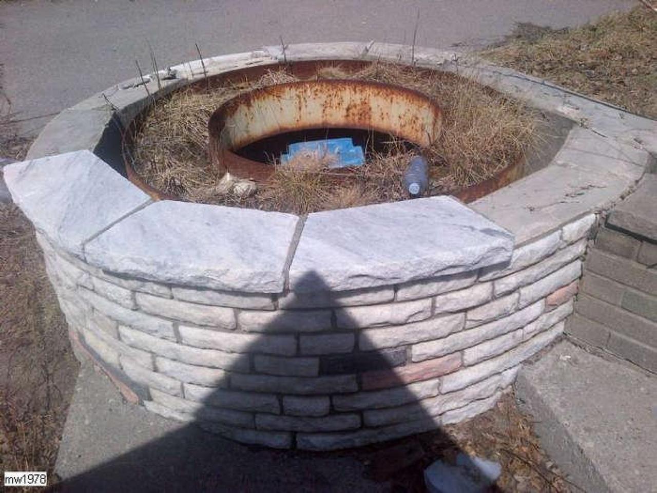 Sad-Home10.Jpg - Soon To Be Gone? - Ominous