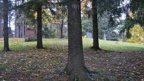 Storeys-Cemetery4.Jpg - Storey's Cemetery - Ominous