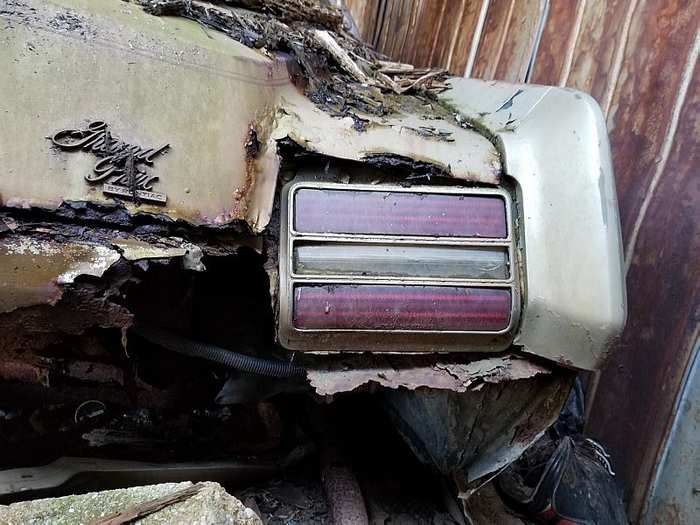 Road-Sign-Shack11.Jpg - Architectural Anomalies - Ominous